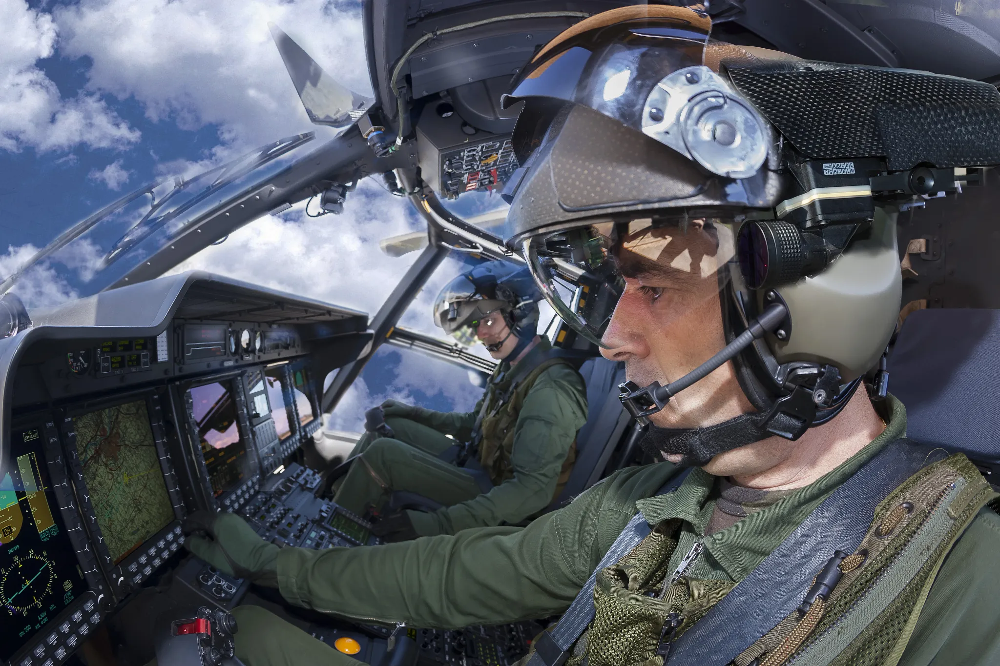 Self-protection systems for helicopters & wide-body aircraft | Thales Group
